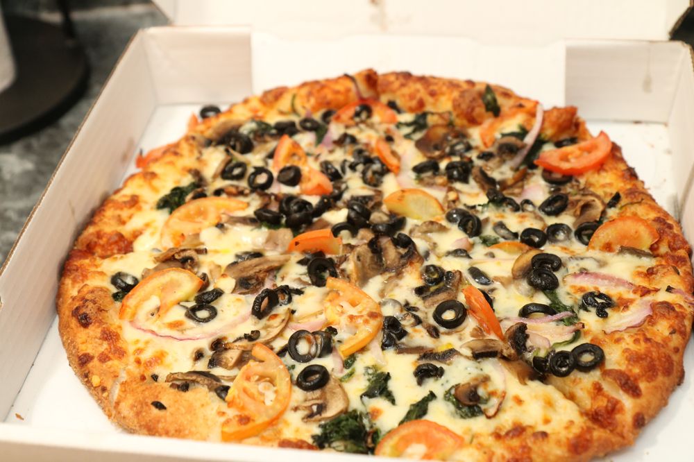 PIZZA ZONE - Updated December 2025 - 184 Photos & 401 Reviews - 4660 ...