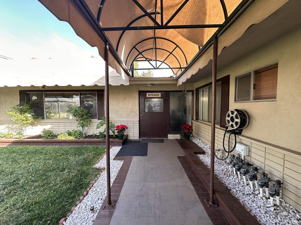 SUNRISE POST ACUTE - Updated August 2025 - 17 Photos - 3476 West Wilson ...