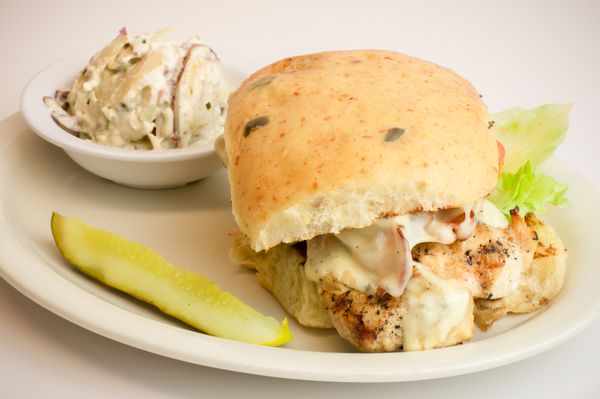 WOLF DEN FAMILY RESTAURANT - 78 Photos & 63 Reviews - 1901 W California ...