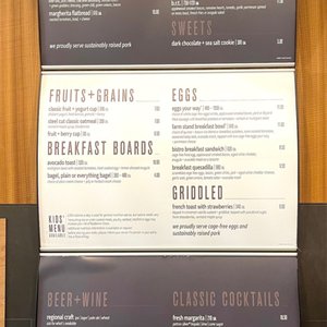 THE TABLE - Updated September 2025 - 37 Photos - 1260 Palouse Ridge Dr ...