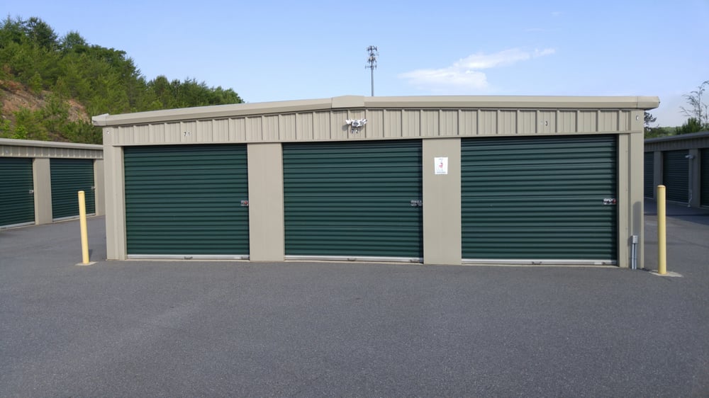 BLUE RIDGE STORAGE CENTER - Updated April 2025 - 14 Photos - 15 Fallen ...