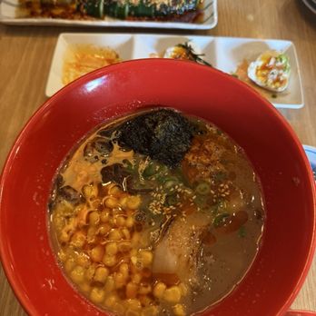 GOLDEN PORK TONKOTSU RAMEN BAR - Updated March 2025 - 3166 Photos & 912 ...