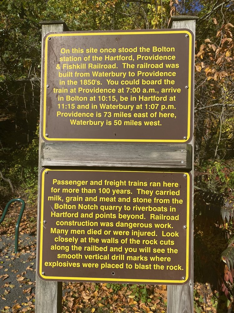 HOP RIVER STATE PARK TRAIL - Updated September 2024 - 49 Photos & 11 ...