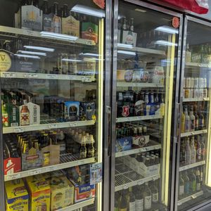 RODMAN’S DISCOUNT GOURMET - Updated December 2025 - 39 Photos & 66 ...