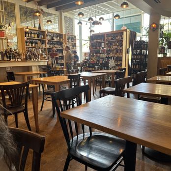 PASTARIA DELI & WINE - Updated October 2025 - 51 Photos & 46 Reviews ...