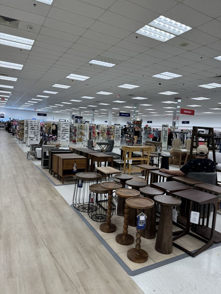 MARSHALLS - Updated November 2025 - 38 Photos & 18 Reviews - 1005 ...