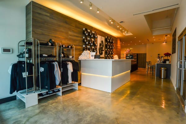 THE BOX - Updated December 2025 - 14 Photos & 14 Reviews - 3301 NE 1st ...