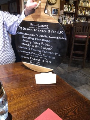 THE STRATHKINNESS TAVERN - Updated August 2025 - 4 High Road, St ...