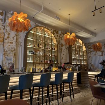 REYNA NEW YORK - Updated July 2025 - 511 Photos & 170 Reviews - 11 E ...