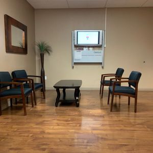 SUTTER URGENT CARE - TRACY - Updated July 2024 - 12 Photos & 40 Reviews ...