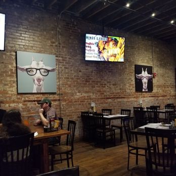 THE SOCIAL GOAT TAVERN - Updated 2024 - 90 Photos & 129 Reviews - 1115 ...