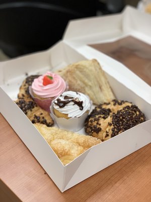 TWO SISTERS BAKERY - Updated September 2024 - 24 Photos & 30 Reviews ...