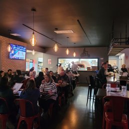 SQUARE PEG PIZZERIA - VERNON - Updated July 2025 - 79 Photos & 72 ...