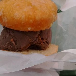 THOMAS DONUT & SNACK SHOP - 429 Photos & 667 Reviews - Donuts - 19208 ...