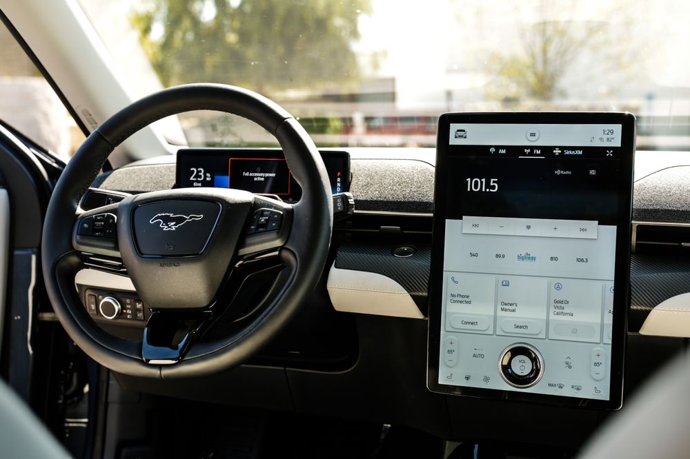 NORTH COUNTY FORD - 197 Photos & 704 Reviews - 450 W Vista Way, Vista ...