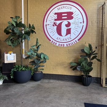 MARCUS BAR & GRILLE - Updated November 2024 - 949 Photos & 320 Reviews ...
