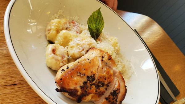 PIP - Updated November 2025 - 273 Photos & 216 Reviews - 10335 83 ...