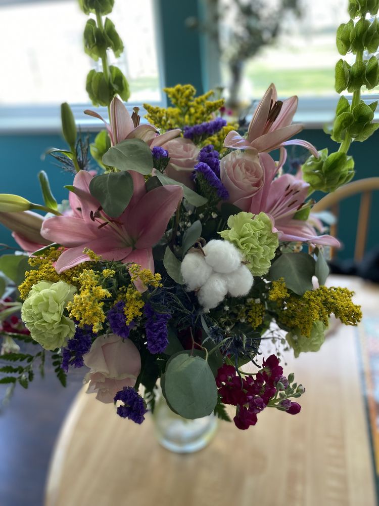 SILVER FOX FLORIST - Updated November 2025 - 65 Photos & 26 Reviews ...