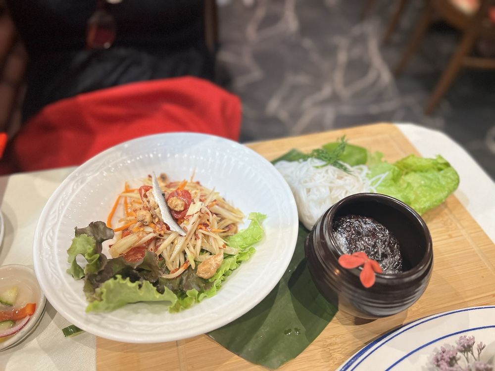 TONG YIN - Updated October 2025 - 59 Photos & 29 Reviews - 75 9th St S ...