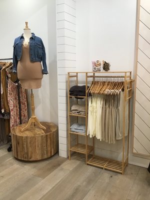 CURVE & CLOTH - Updated October 2025 - 16 Photos - 2011 N Roan St ...