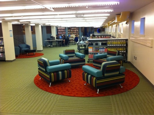 MIDDLE COUNTRY PUBLIC LIBRARY - Updated December 2025 - 27 Photos & 20 ...