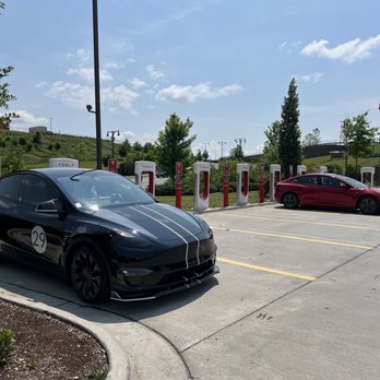 TESLA SUPERCHARGER - Updated July 2025 - 416 Pinnacle Pkwy, Bristol ...