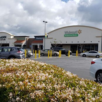 WALMART - Updated December 2025 - 48 Photos & 72 Reviews - 2204 Tapo St ...