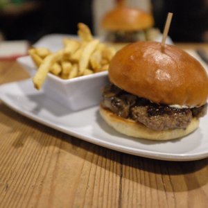 LORETTA’S NORTHWESTERNER - 436 Photos & 561 Reviews - Bars - 8617 14th ...
