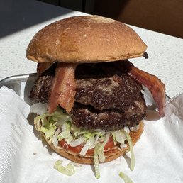 BURGER LOUNGE - Updated August 2025 - 36 Photos & 45 Reviews - 5950 ...
