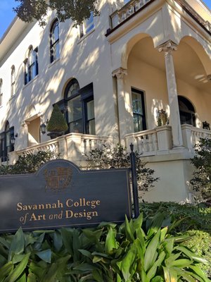 SCAD - SAVANNAH COLLEGE OF ART AND DESIGN - Updated January 2025 - 63 ...