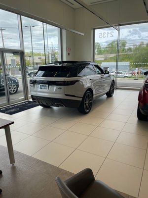 LAND ROVER FAIRFIELD - Updated October 2025 - 15 Photos & 36 Reviews ...