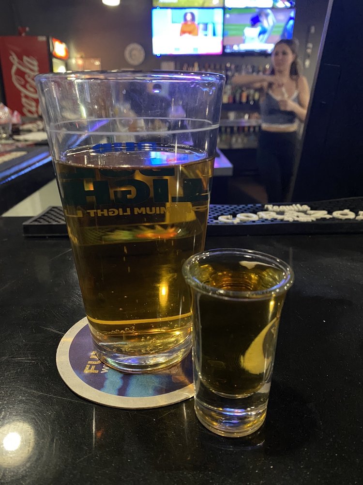 OFFICE BAR AND GRILL - 21 Reviews - Pubs - 25520 S Pheasant Ln ...