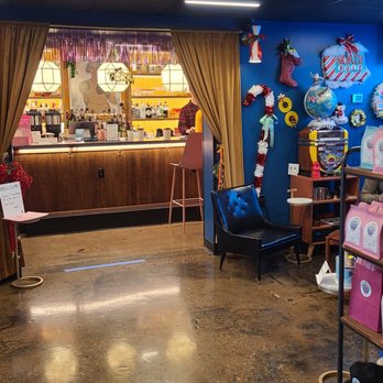 ROYAL FLAMINGO COFFEE - Updated December 2025 - 47 Photos & 16 Reviews ...