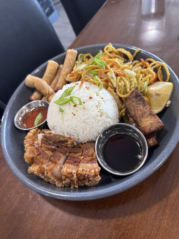 THE FILIPINO NOODLE JOINT - Updated January 2026 - 15 Photos & 12 ...