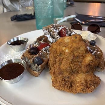 MOJAVE - Updated December 2025 - 1251 Photos & 694 Reviews - 6450 ...