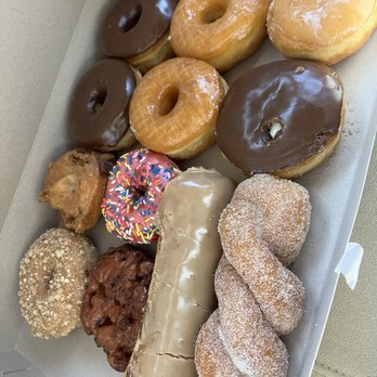 ELK GROVE DONUTS - Updated September 2024 - 607 Photos & 294 Reviews ...