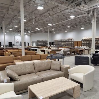 RH OUTLET - Updated December 2025 - 35 Photos - 1072 Willow Rd ...