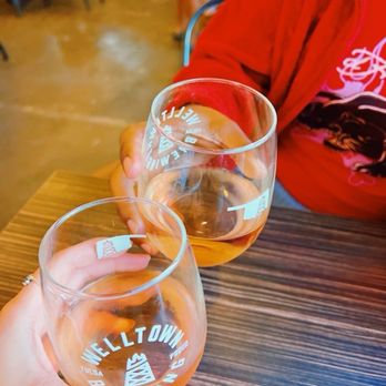 WELLTOWN BREWING - Updated December 2025 - 172 Photos & 87 Reviews ...