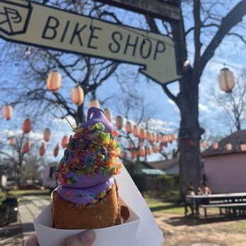 OMG SQUEE - Updated August 2025 - 981 Photos & 403 Reviews - 4607 Bolm ...