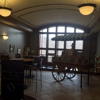 CHICOPEE PUBLIC LIBRARY - Updated December 2025 - 69 Photos - 449 Front ...