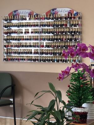 HUGO NAILS - Updated June 2025 - 23 Photos & 33 Reviews - 14755 Victor ...