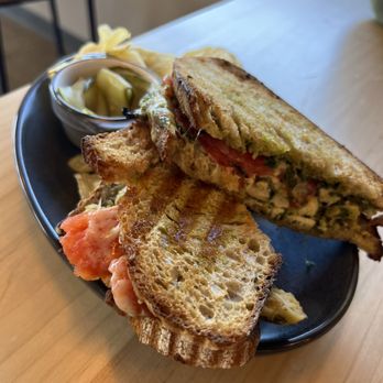 COMMON GOOD BAKERY - Updated March 2025 - 33 Photos & 28 Reviews - 1115 ...