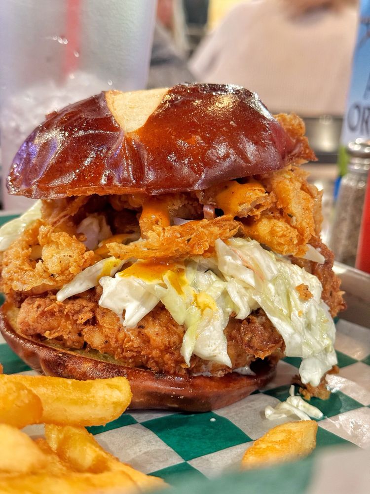 BRADY’S PUB - Updated May 2026 - 14 Photos & 11 Reviews - 1319 2nd Ave ...