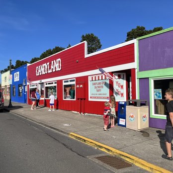 CANDYLAND - Updated December 2025 - 31 Photos & 39 Reviews - 1806 NE ...