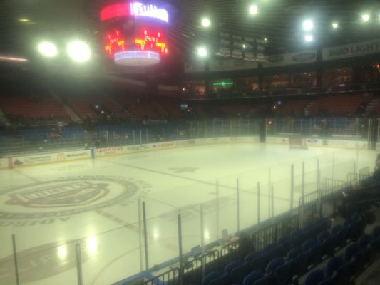 ADIRONDACK BANK CENTER AT THE UTICA MEMORIAL AUDITORIUM - Updated ...