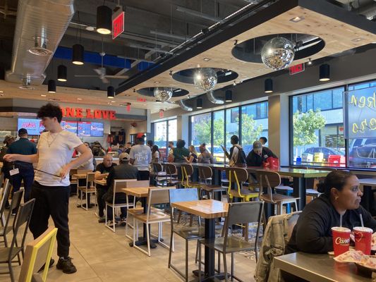 RAISING CANE’S CHICKEN FINGERS - Updated July 2025 - 94 Photos & 52 ...