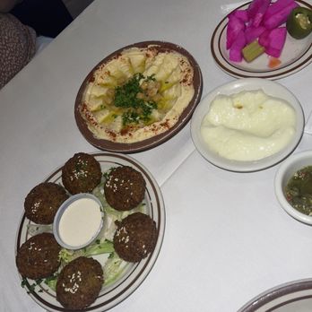 AL NATOUR RESTAURANT - Updated December 2024 - 677 Photos & 494 Reviews ...