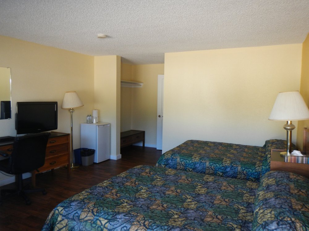 SHEPHERD’S INN - Updated August 2024 - 24 Photos - Mile 72 Alaska ...