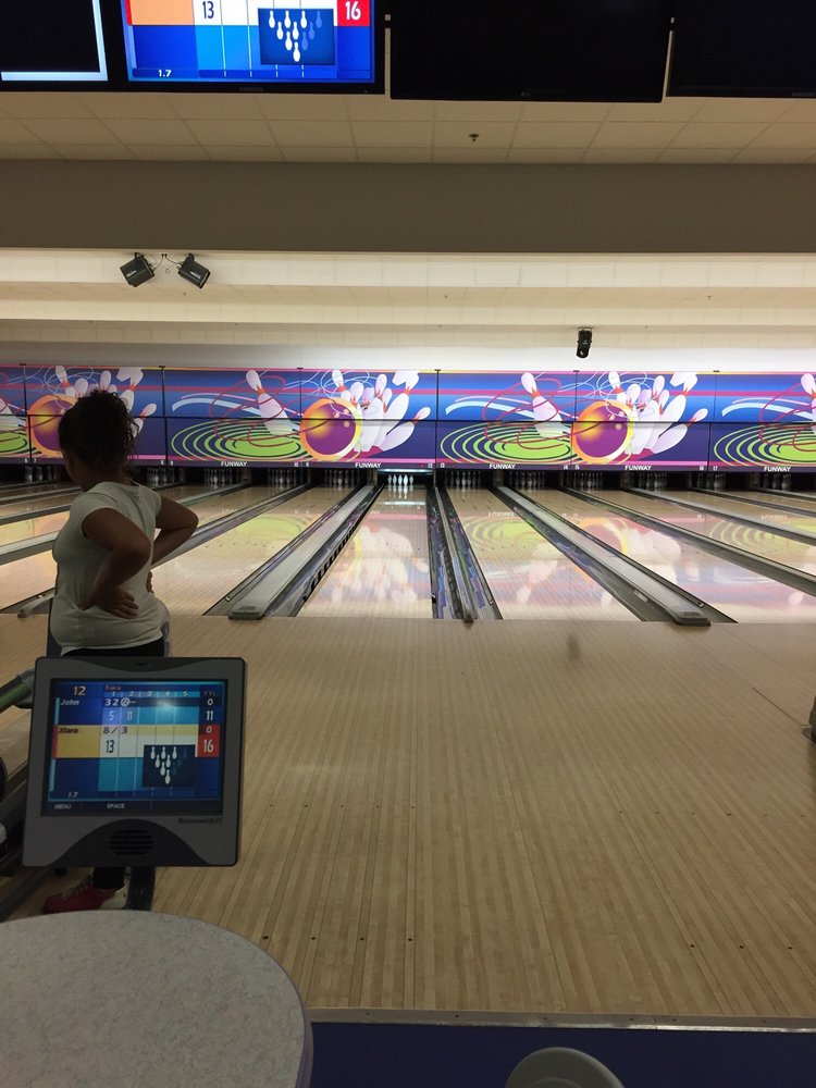 Funway Ultimate Entertainment Center - 32 Photos & 66 Reviews - Arcades ...