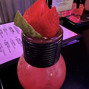 THREE LIVES - Updated April 2025 - 225 Photos & 72 Reviews - 316 S ...